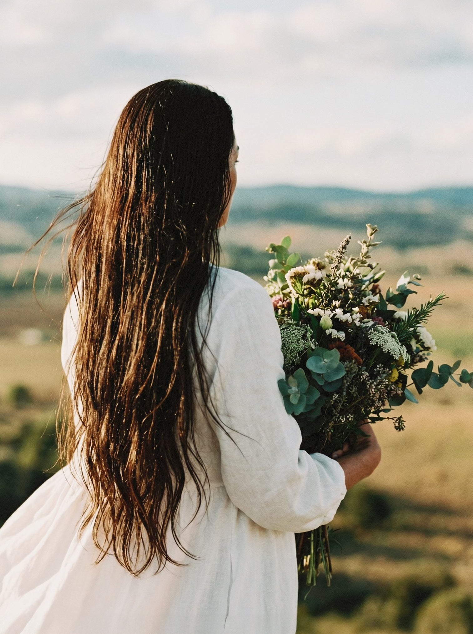 Are You Choosing Love or Familiarity? (lead magnet) – Regan Hillyer